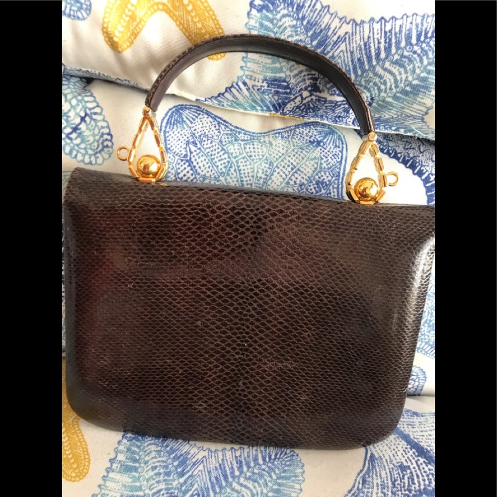 Finesse La Model. Lizard Skin Purse - Gem
